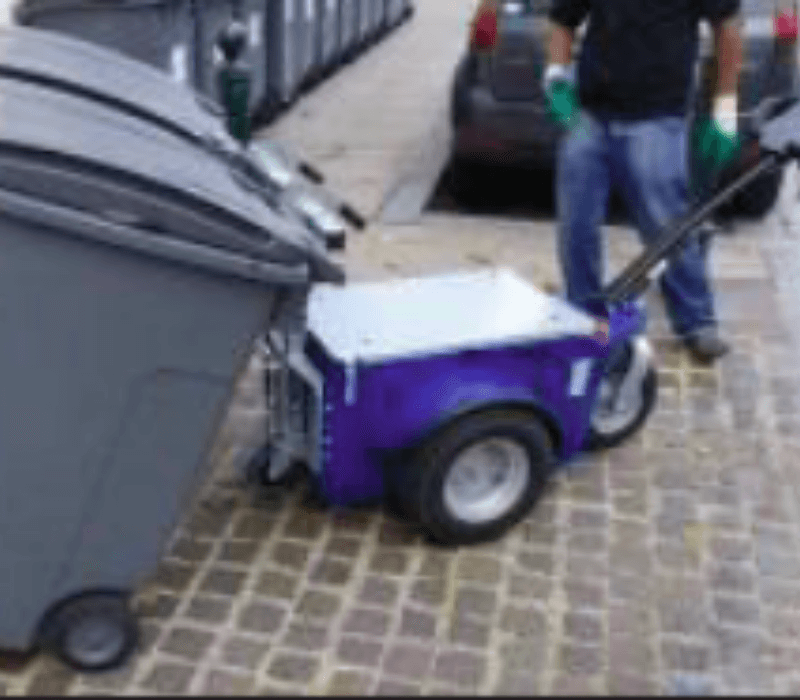 Tracteur pousseur électrique pour la manutention des poubelles - Neoce